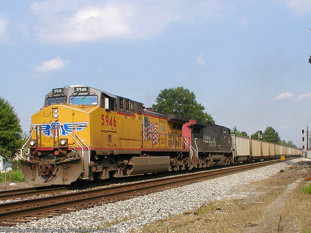 UP 5946 E957 5:20P.M.